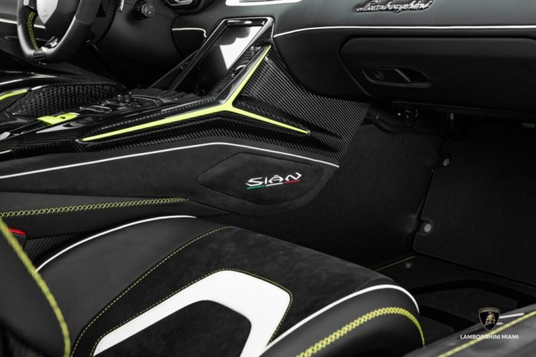 Lamborghini Sian for sale - OFF-MARKET CARS